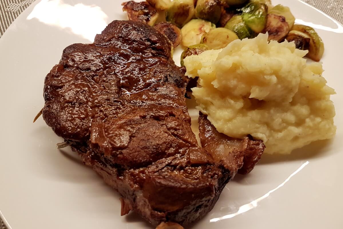 Rinderbeinscheibe geschmort - Ossobuco vom Rind - CUISINE4YOU